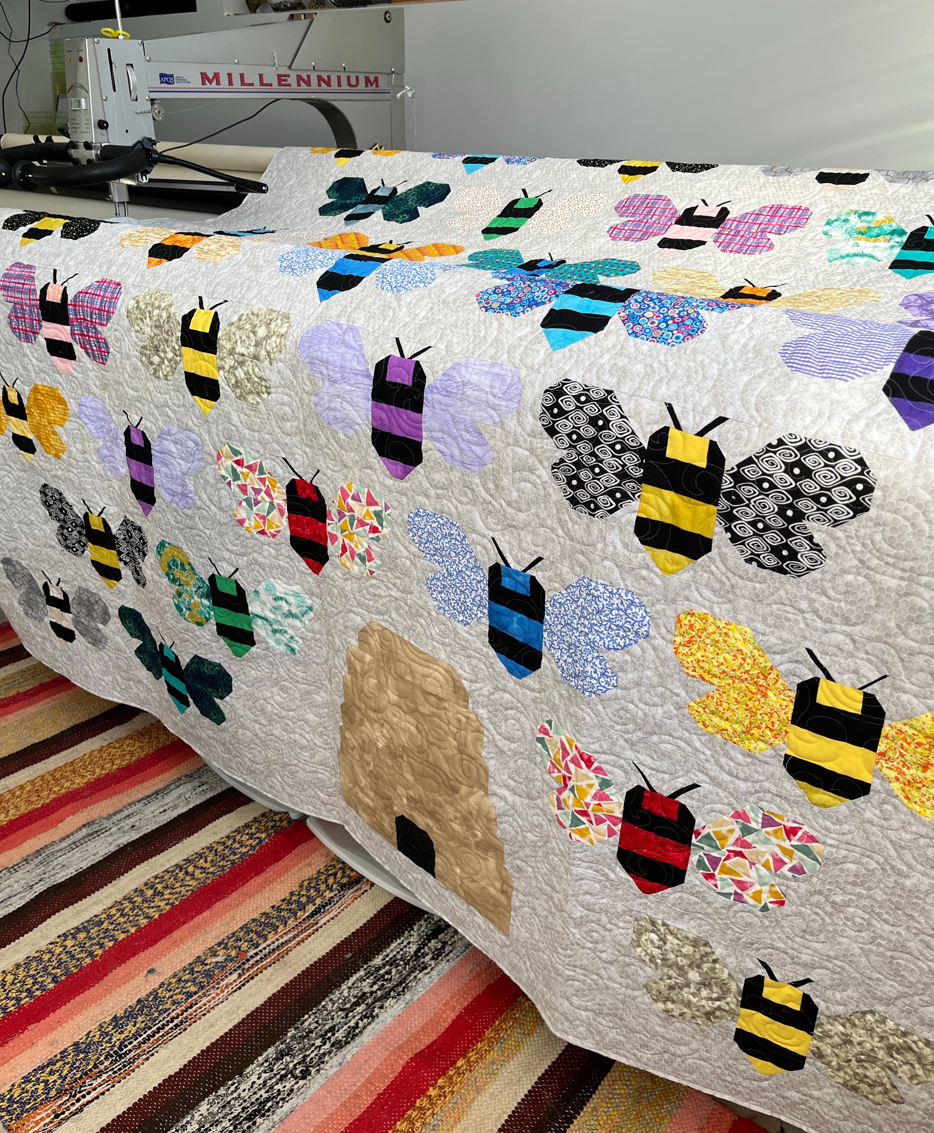 Bumble Bees (the quilt) – Wendy’s Quilting and Life